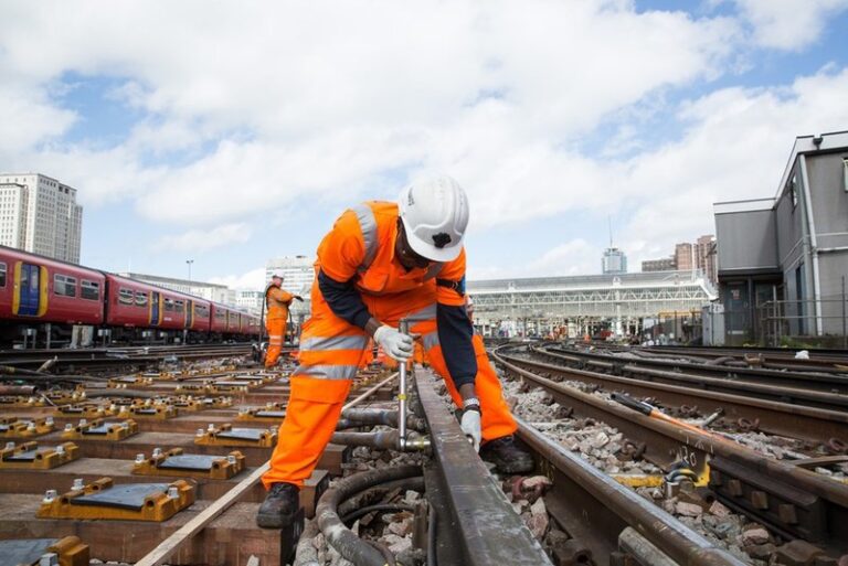 Network Rail to roll out new ‘faster safer isolations’ technology