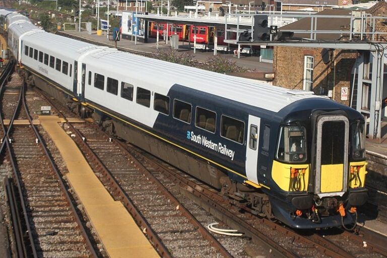 Class 442 trains to be reintroduced by SWR after refurbishments