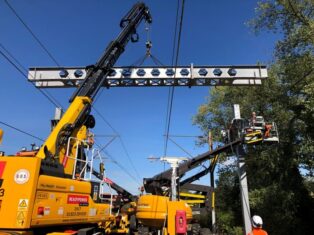 Network Rail completes £46m upgrade of overhead wiring system