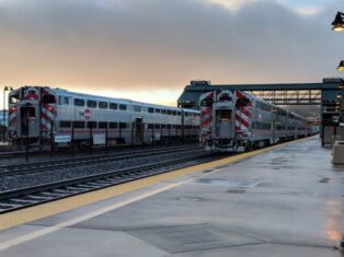Caltrain concludes first electric trainset trial